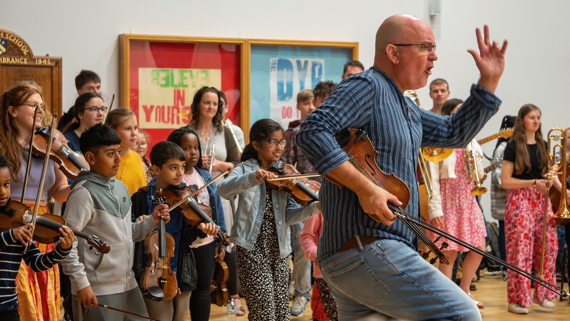 An afternoon of Power Folk with Joe Broughton - Young Sounds